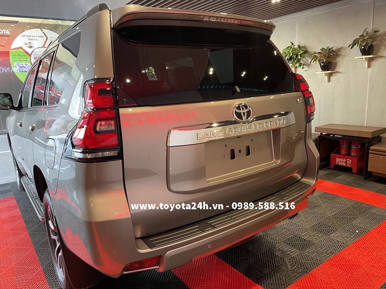 Toyota Land Cruiser Prado 2022 Màu Nâu Đồng|Bảng Giá Xe|Lăn Bánh|Thông ...